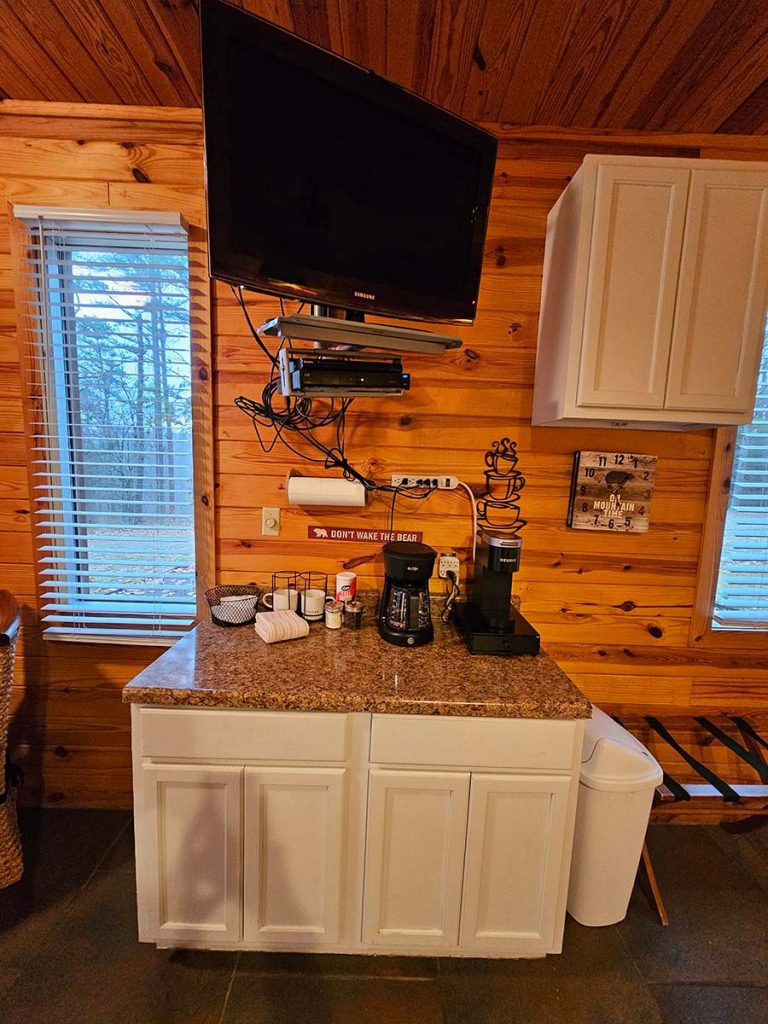 Honey Bear Cabin 1 - Honey Bear Haven