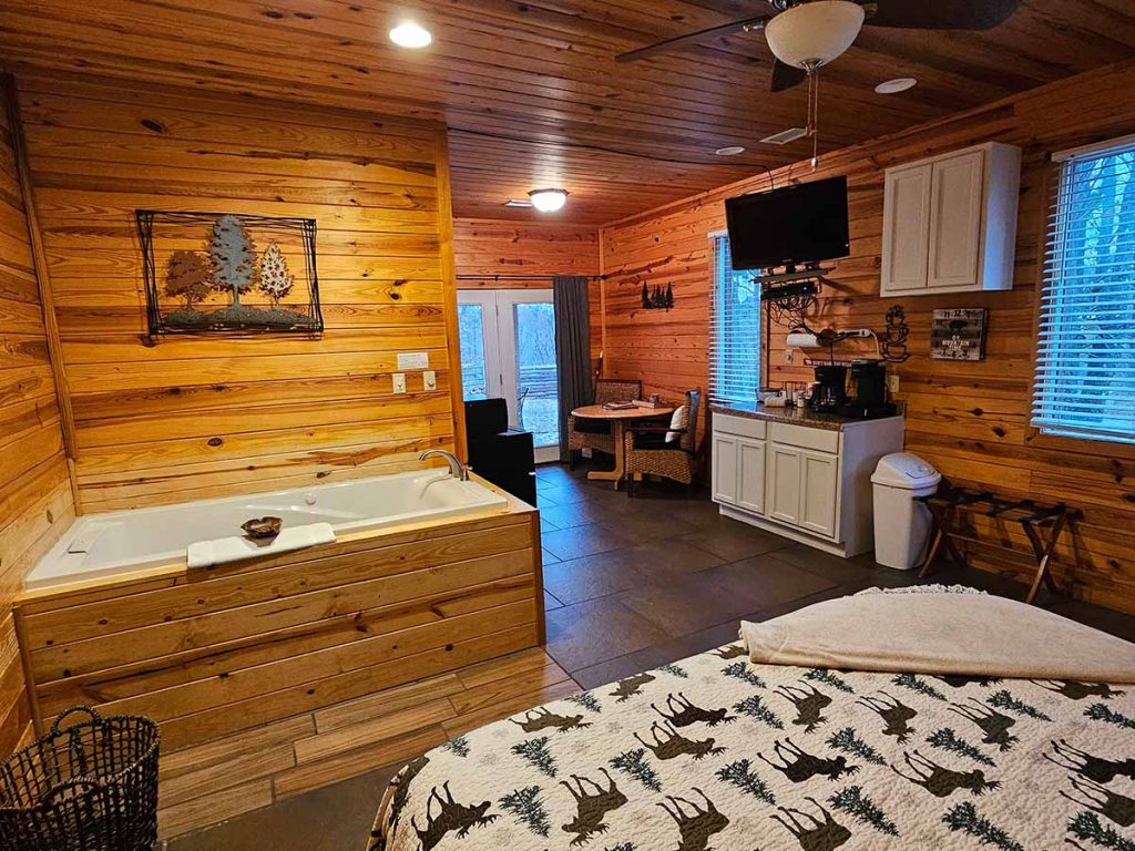 Honey Bear Cabin 1 - Honey Bear Haven